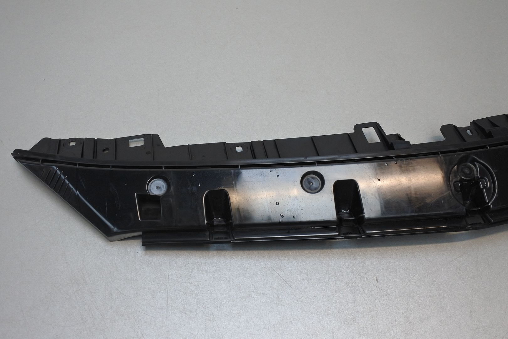 GENUINE MERCEDES BENZ GLA X156 FRONT BUMPER UPPER GRILL FITTING TRIM ...